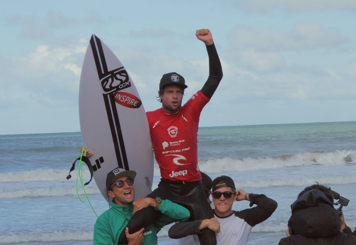 Mais Um Troféu Matheus Navarro é Campeão De Qs Na Argentina Hardcore